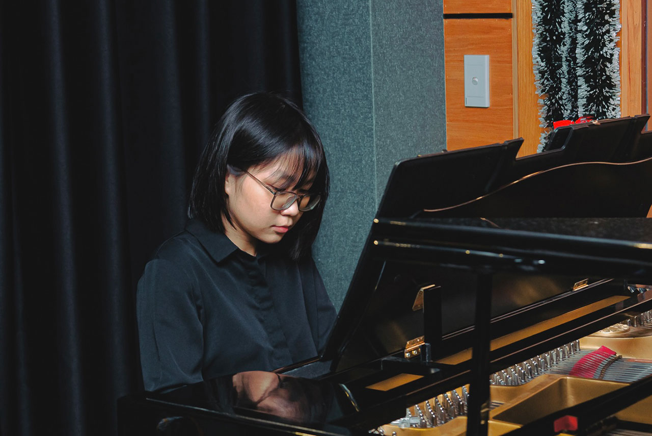 Cao Quỳnh Anh - Saigon Classical Music Group | Nhóm bạn yêu nhạc cổ điển Sài Gòn